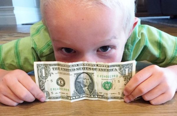 5 Ways to Teach Money Smarts to your Kid - Uplifting Mayhem