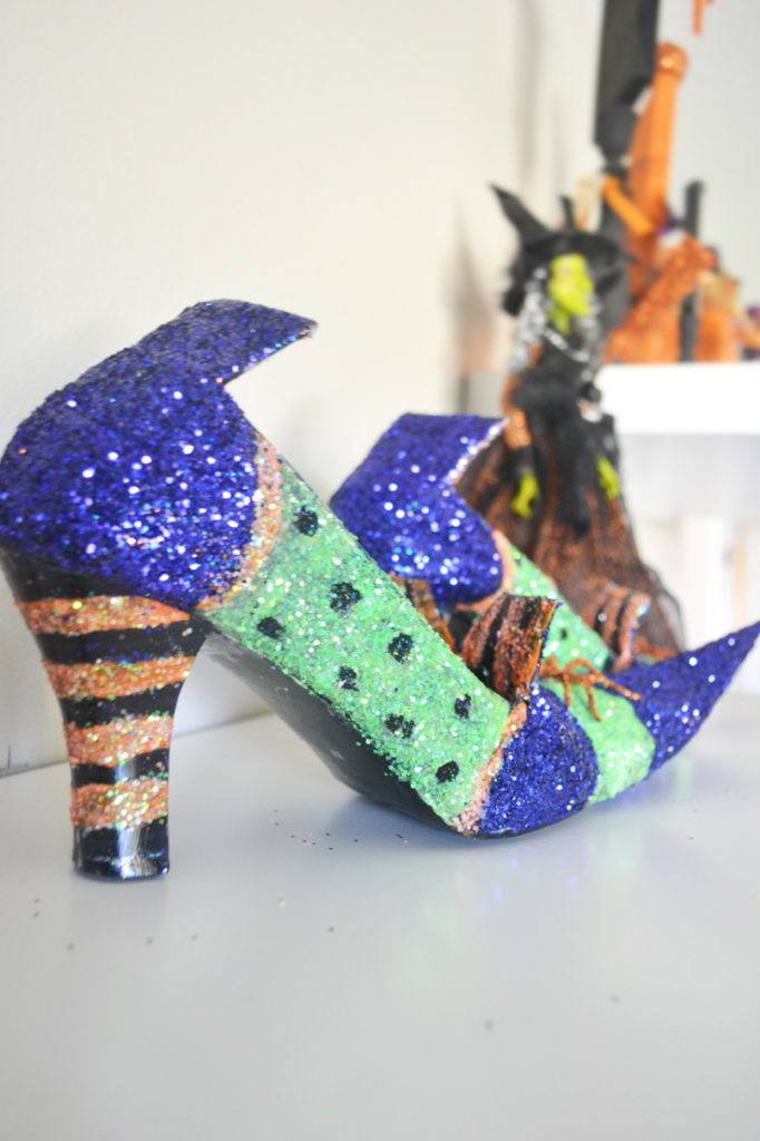 DIY Witch Shoes That Are Wickedly Cute For Halloween - Uplifting Mayhem